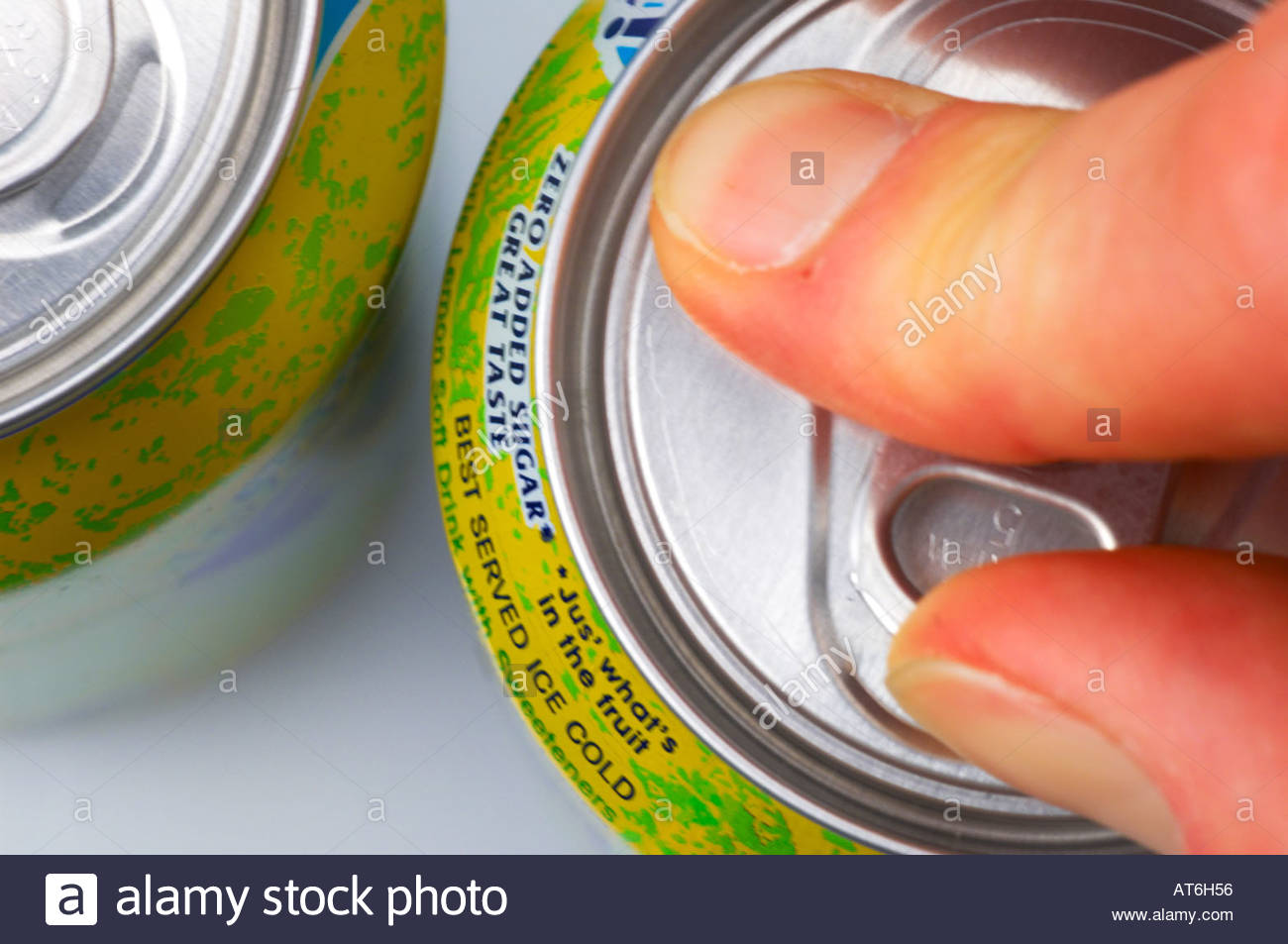 Hand opening soda can hi-res stock photography and images - Alamy