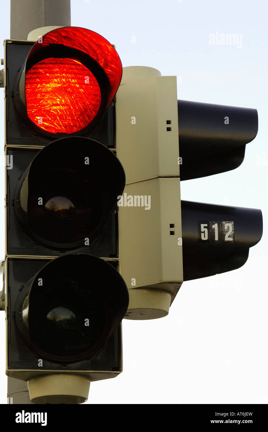 Traffic light signalling red, close-up Stock Photo - Alamy