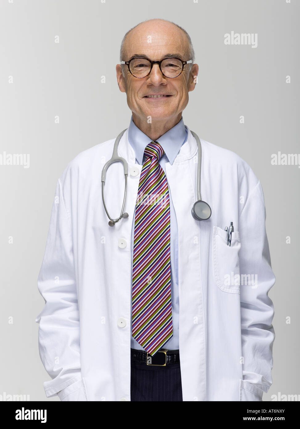 Old portraits of doctors hi-res stock photography and images - Alamy