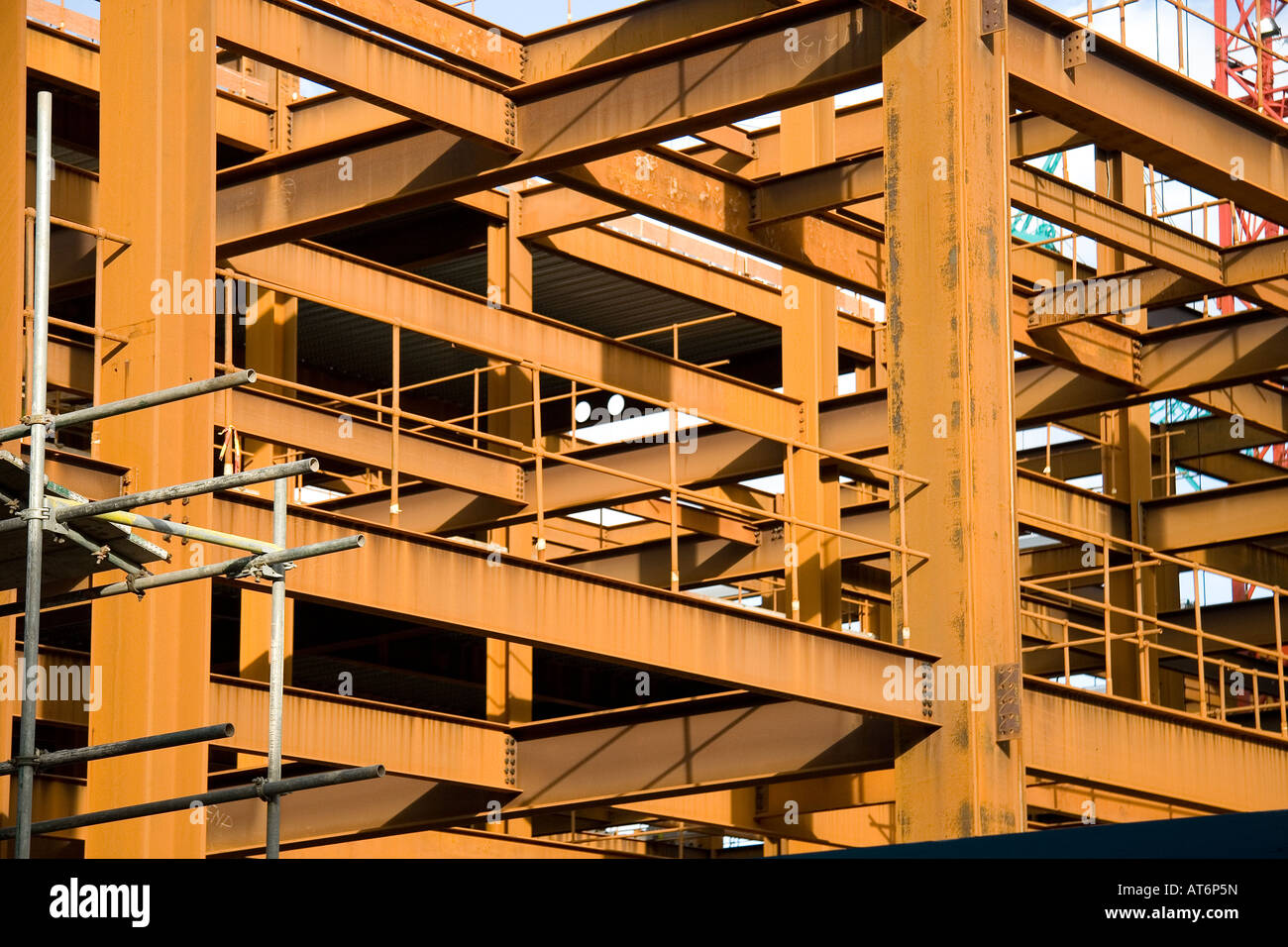 Steel girders in use hi-res stock photography and images - Alamy