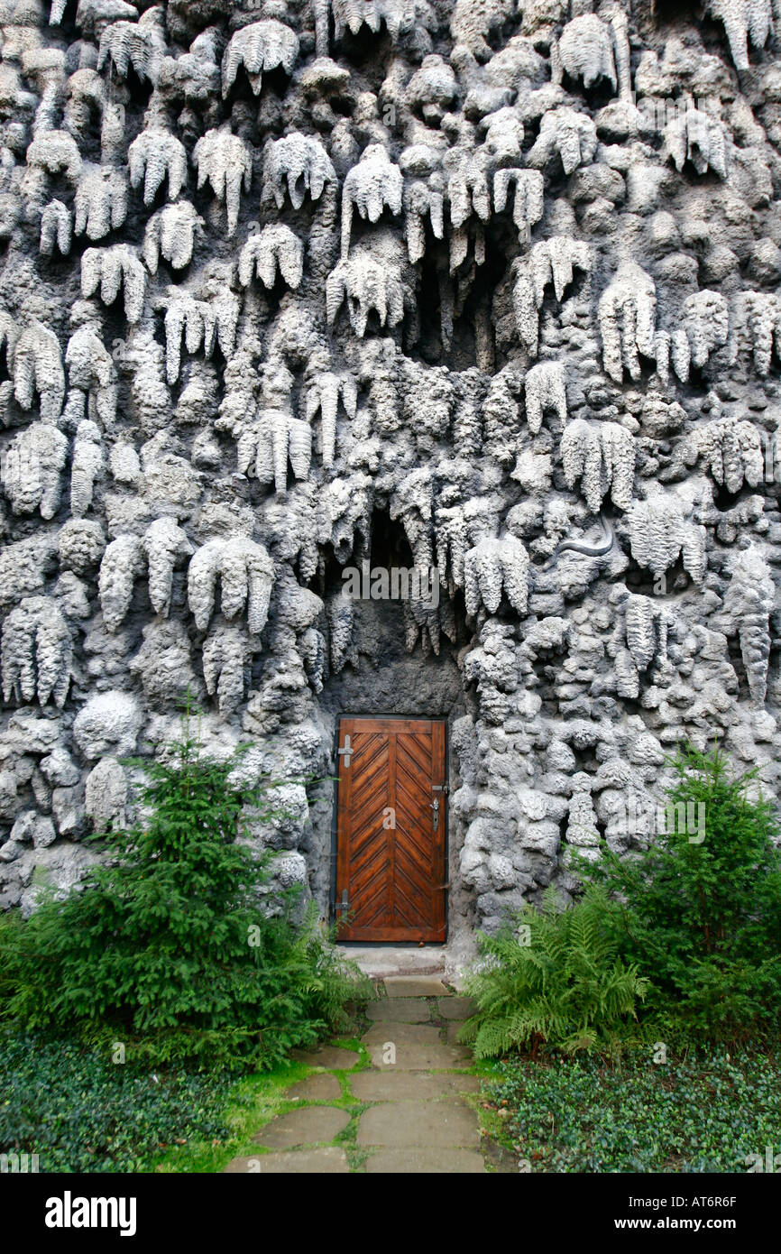 Stalagmite Wall in Wallenstein Garden, Prague Stock Photo - Alamy