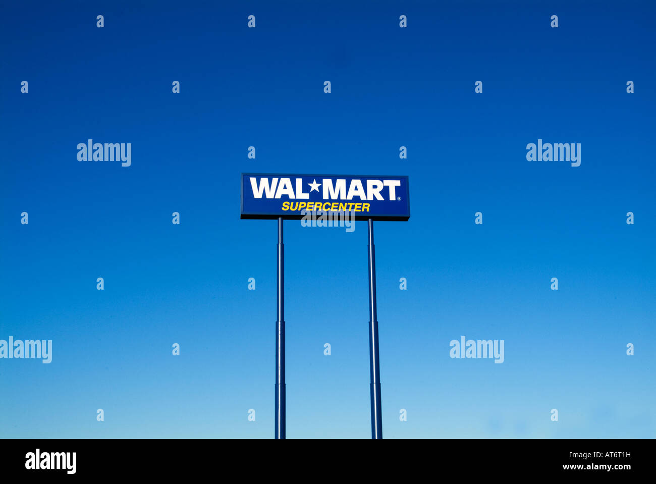 Wal mart supermarkets hi-res stock photography and images - Alamy