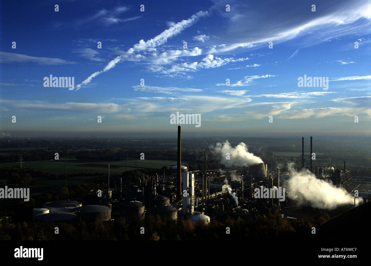 BP oil refinery, Gelsenkirchen, North Rhine Westphalia, Germany Stock ...