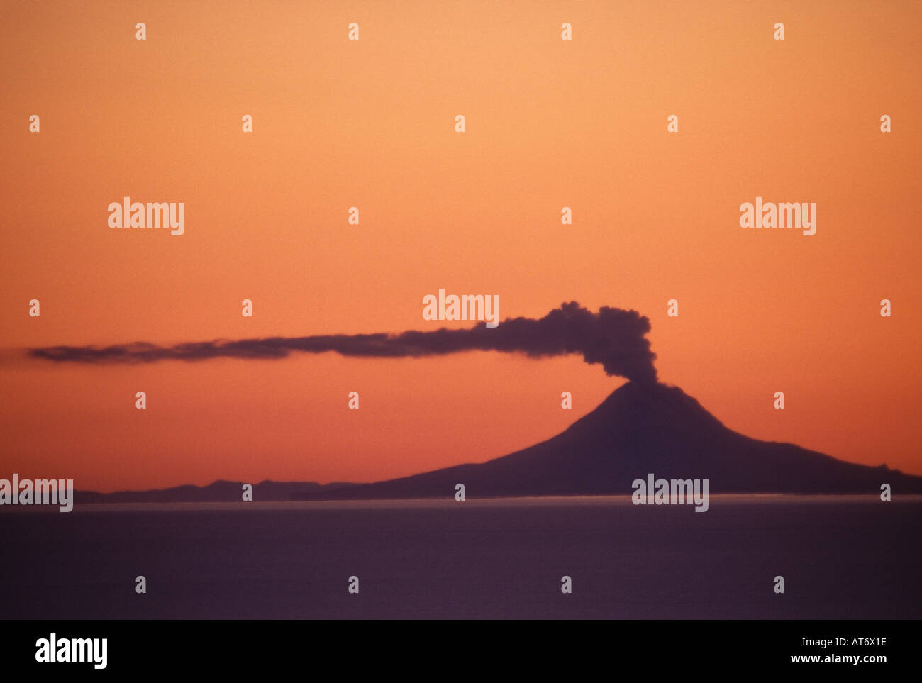 Pacific ring of fire hi-res stock photography and images - Alamy