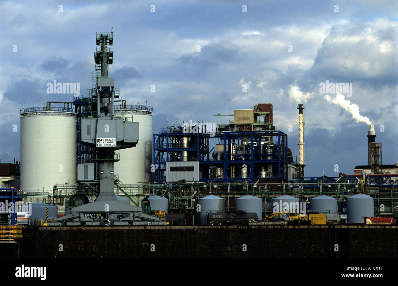 Bayer pharmaceuticals chemical plant in Leverkusen, North Rhine ...
