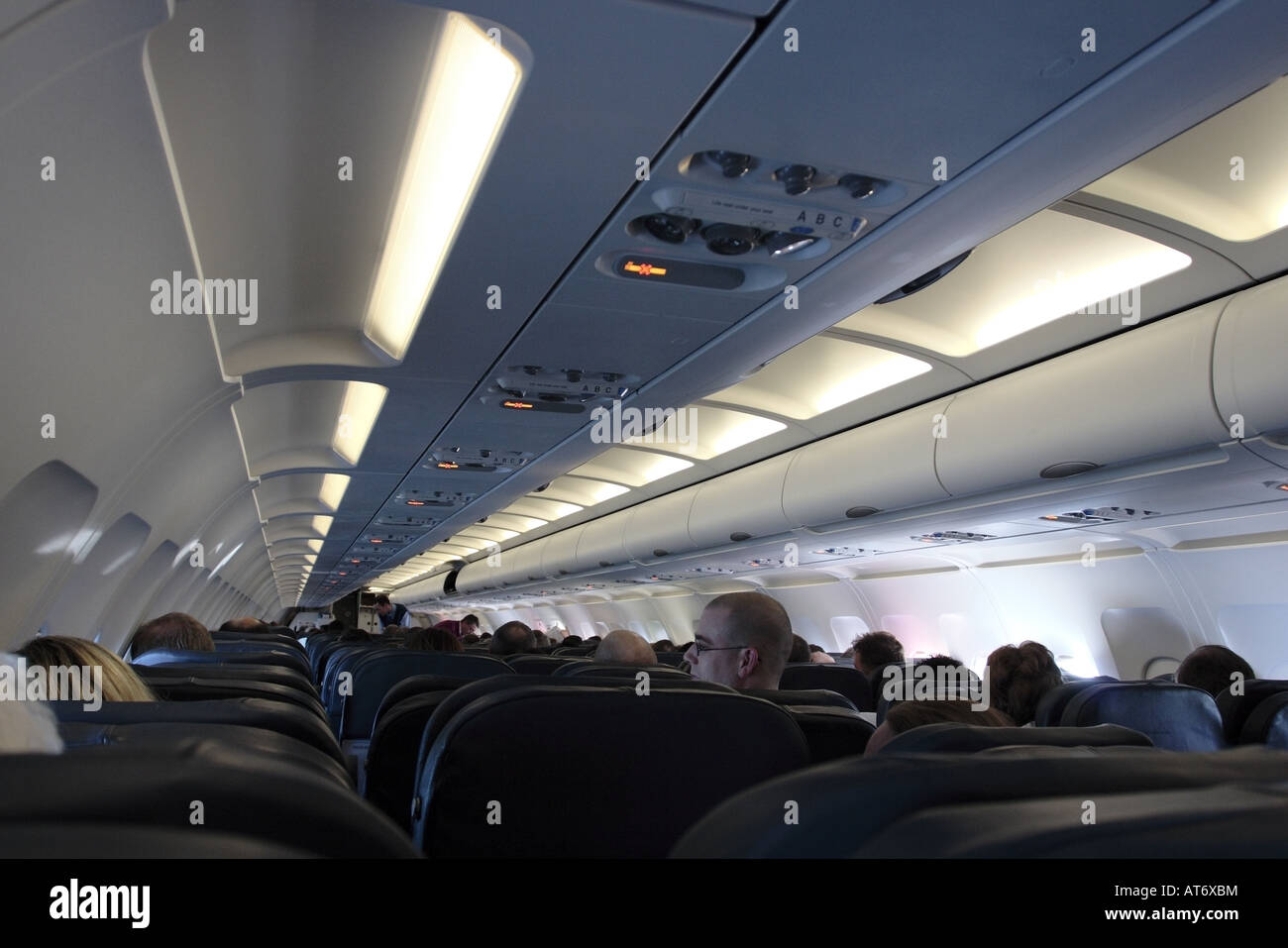 A320 cabin hi-res stock photography and images - Alamy