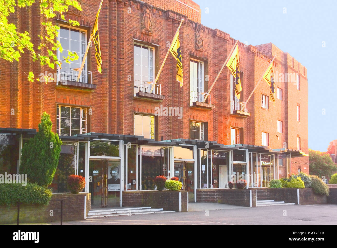 Shakespeare memorial theatre stratford on avon hi-res stock photography ...
