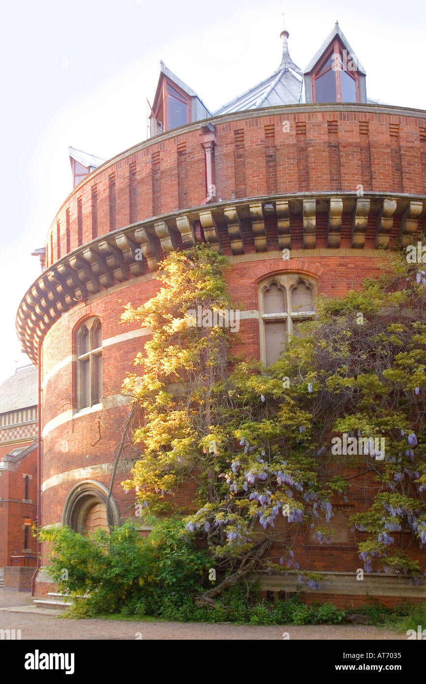Shakespeare memorial theater hi-res stock photography and images - Alamy