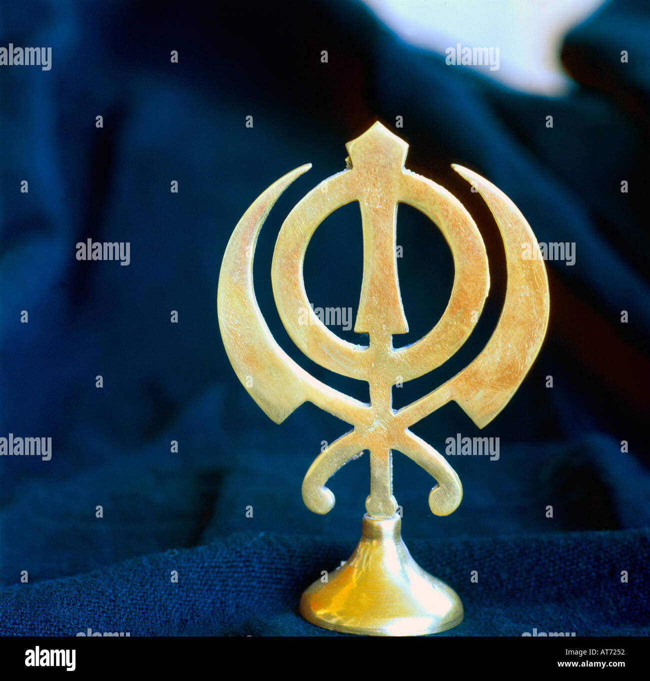 Khanda hi-res stock photography and images - Alamy
