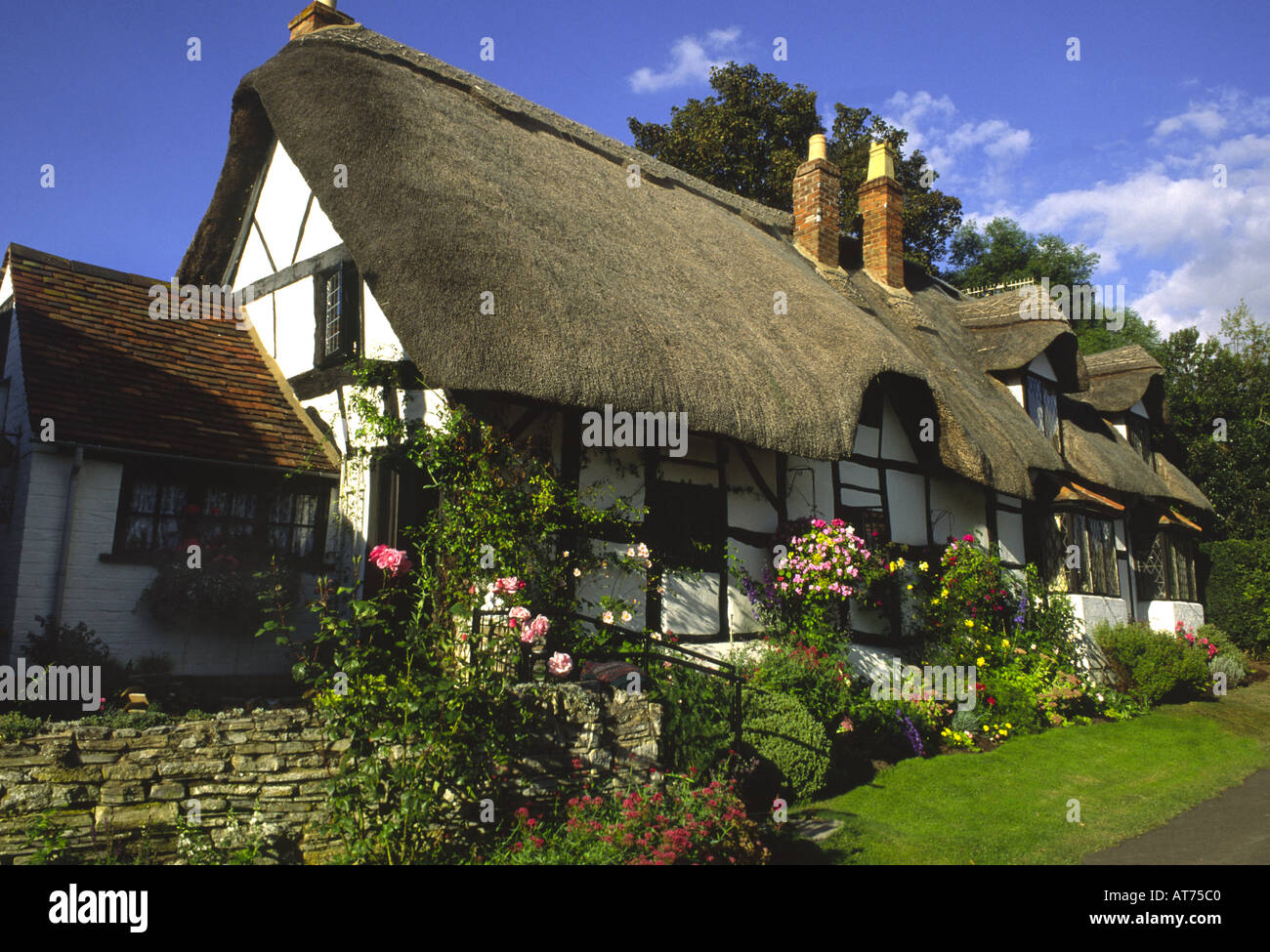 Penny cottage hi-res stock photography and images - Alamy
