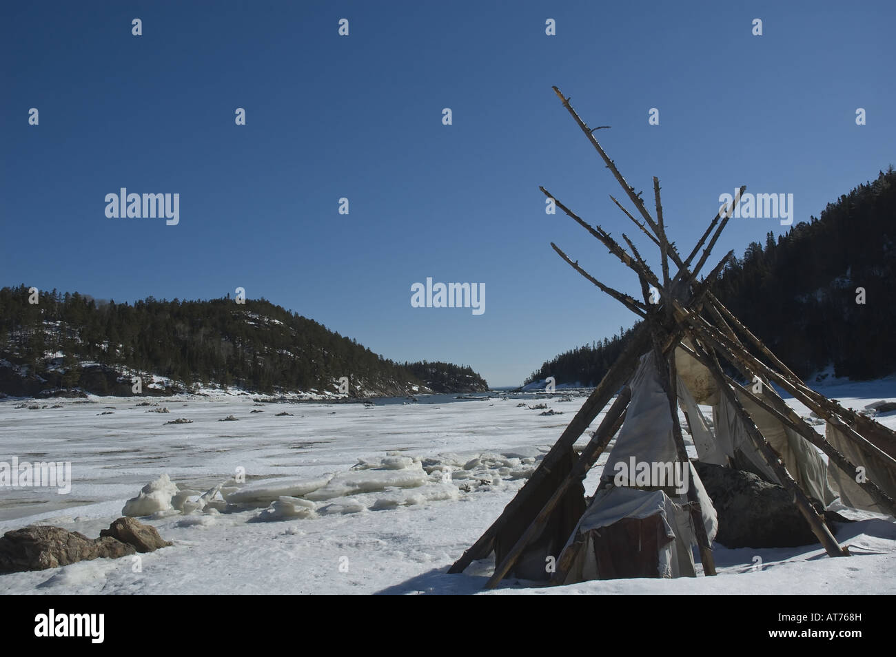Native Amerindian tepee Stock Photo - Alamy