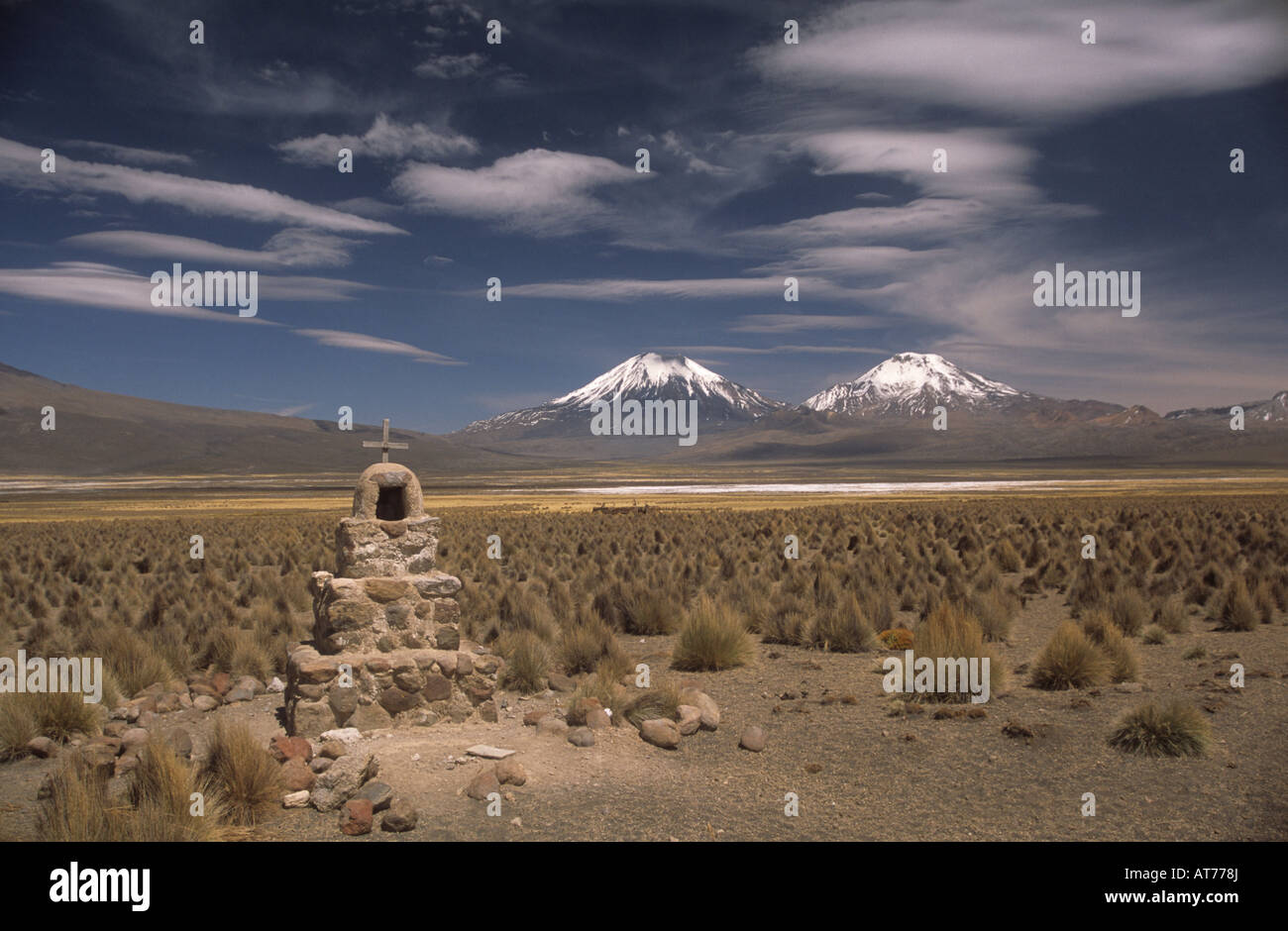 Volcan nevado sajama hi-res stock photography and images - Alamy