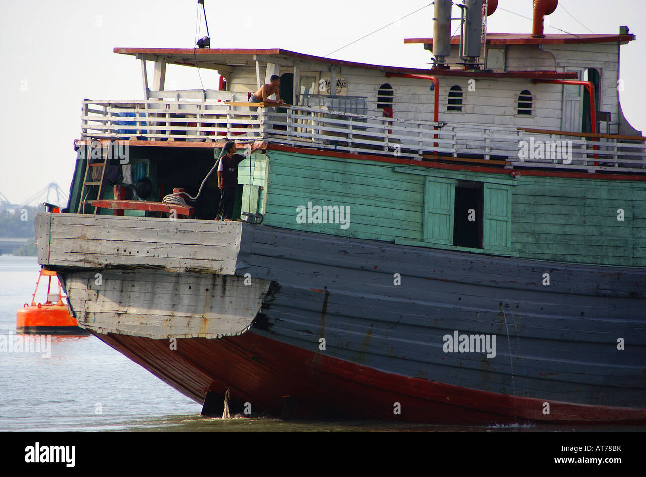 Timber ship hi-res stock photography and images - Alamy