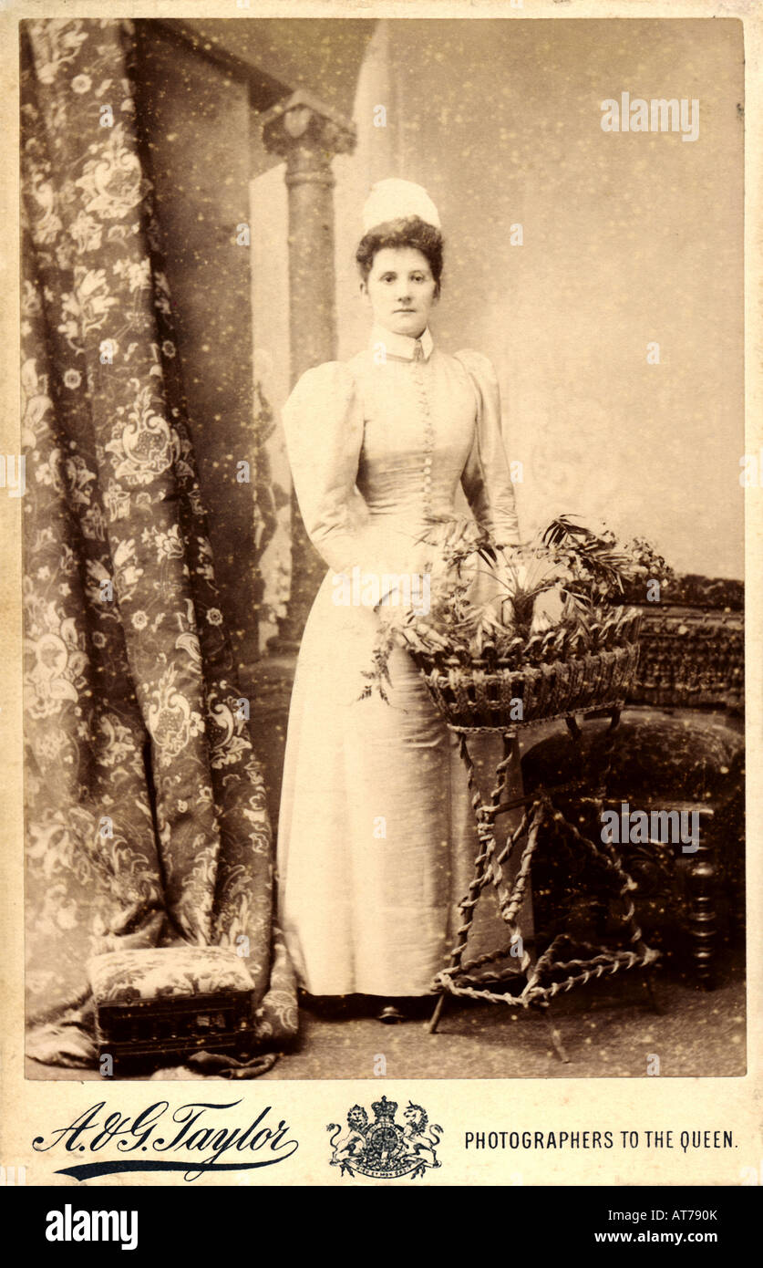 1890s woman hi-res stock photography and images - Alamy