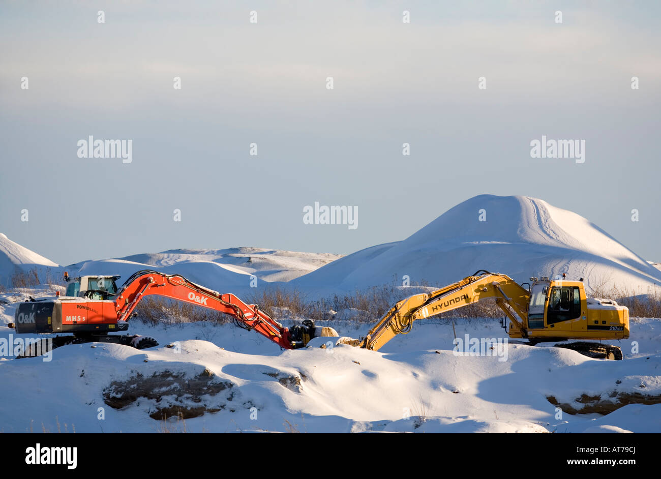 Side view excavator digger hi-res stock photography and images - Alamy