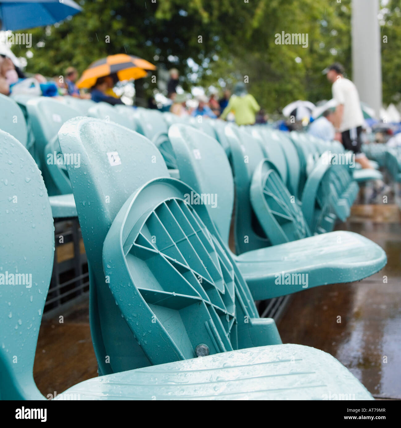 Fold up chair plastic chair hi-res stock photography and images - Alamy