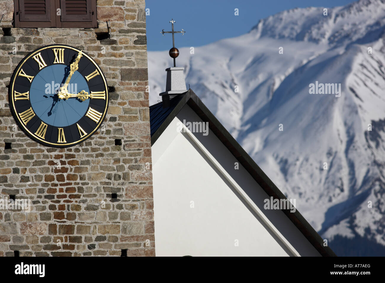 Clock tower swiss clock hi-res stock photography and images - Alamy