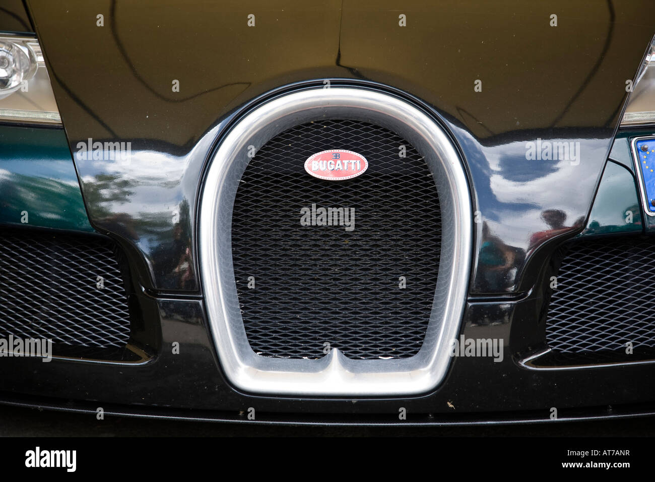 Bugatti radiator hi-res stock photography and images - Alamy