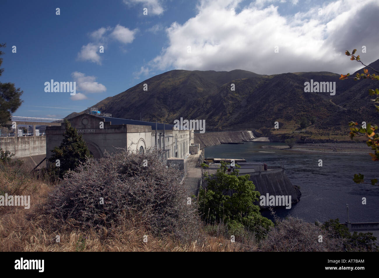 Waitaki dam hi-res stock photography and images - Alamy