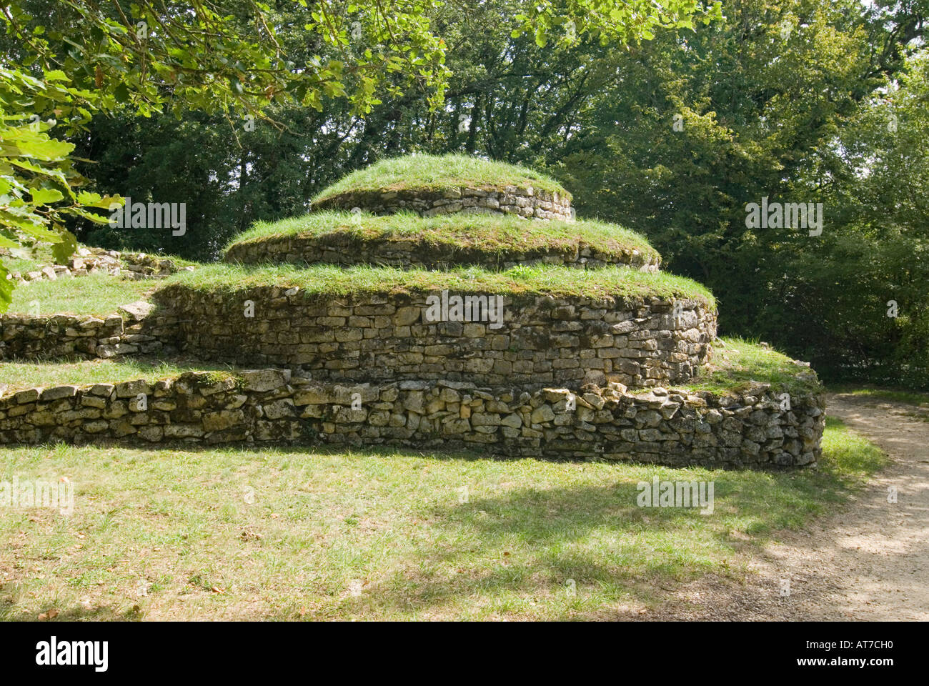 Tumulus of bougon hi-res stock photography and images - Alamy