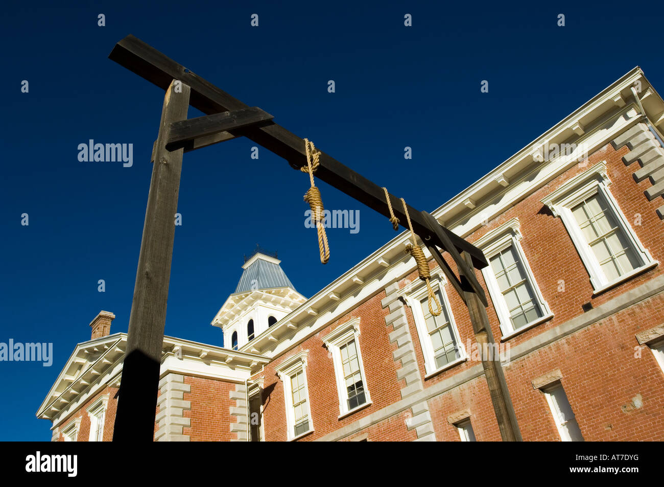 Hanging gallows hi-res stock photography and images - Alamy