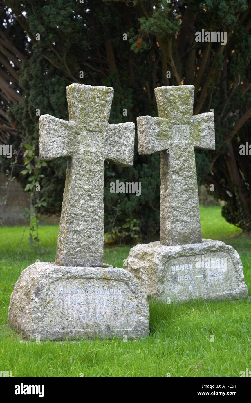 Pair of gravestones hi-res stock photography and images - Alamy