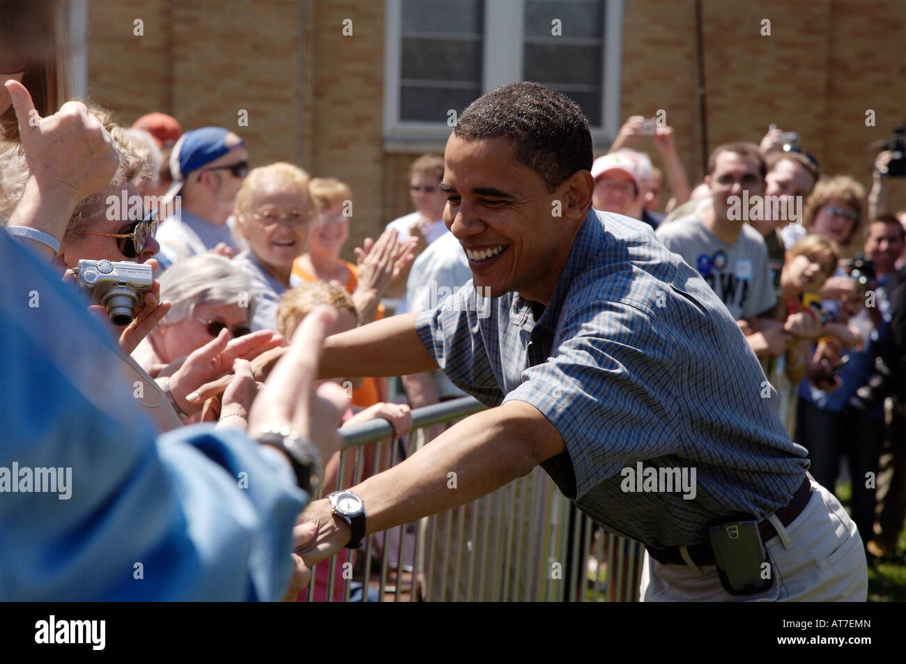 Crowd campaigning hi-res stock photography and images - Alamy