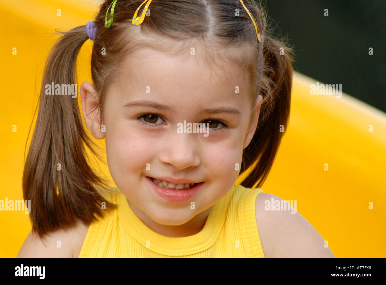 Little girl smiling Stock Photo - Alamy
