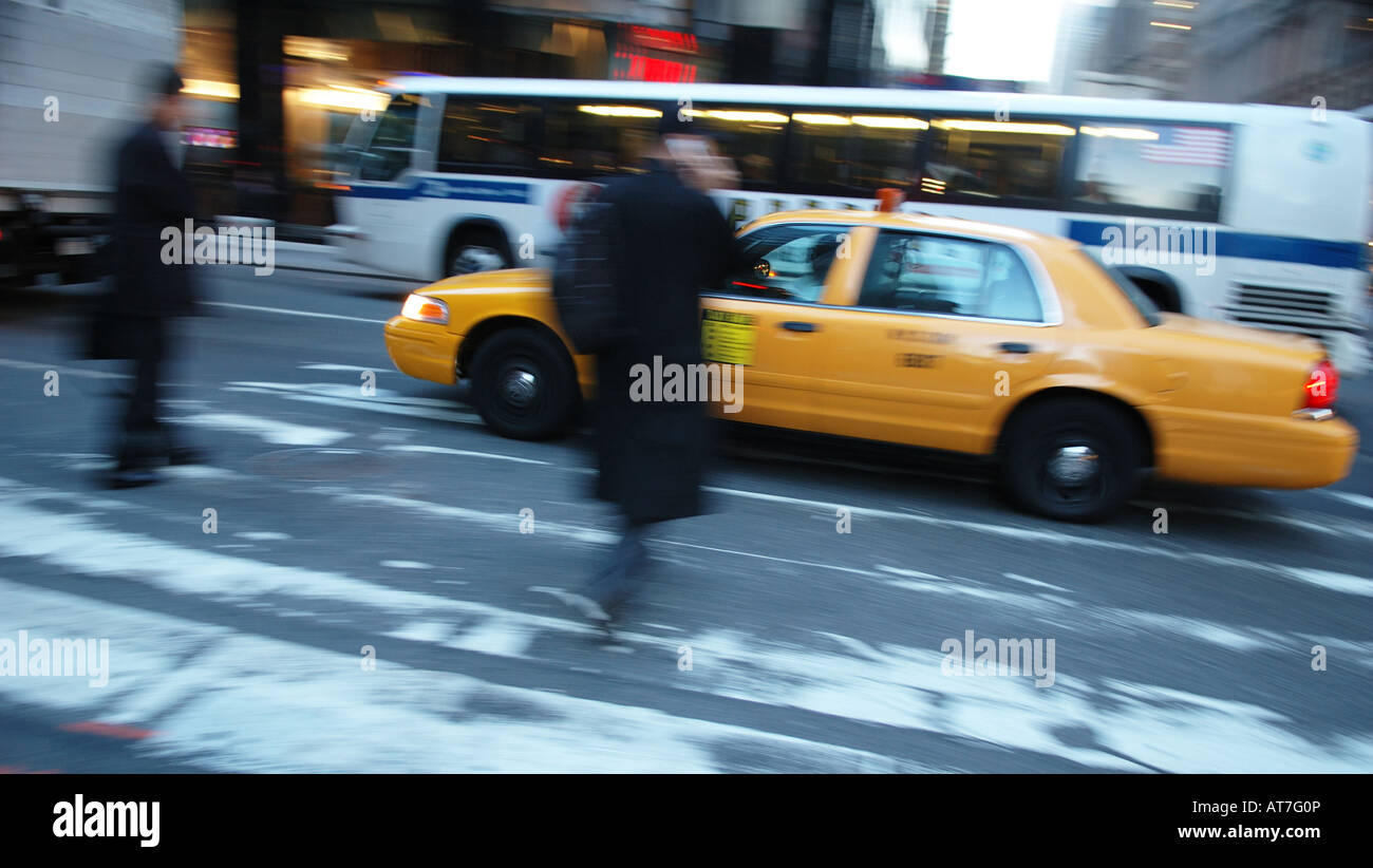 yellow cab in manhattan Stock Photo - Alamy