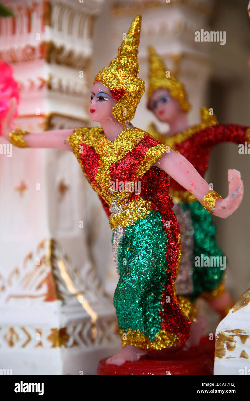 House figures hi-res stock photography and images - Alamy