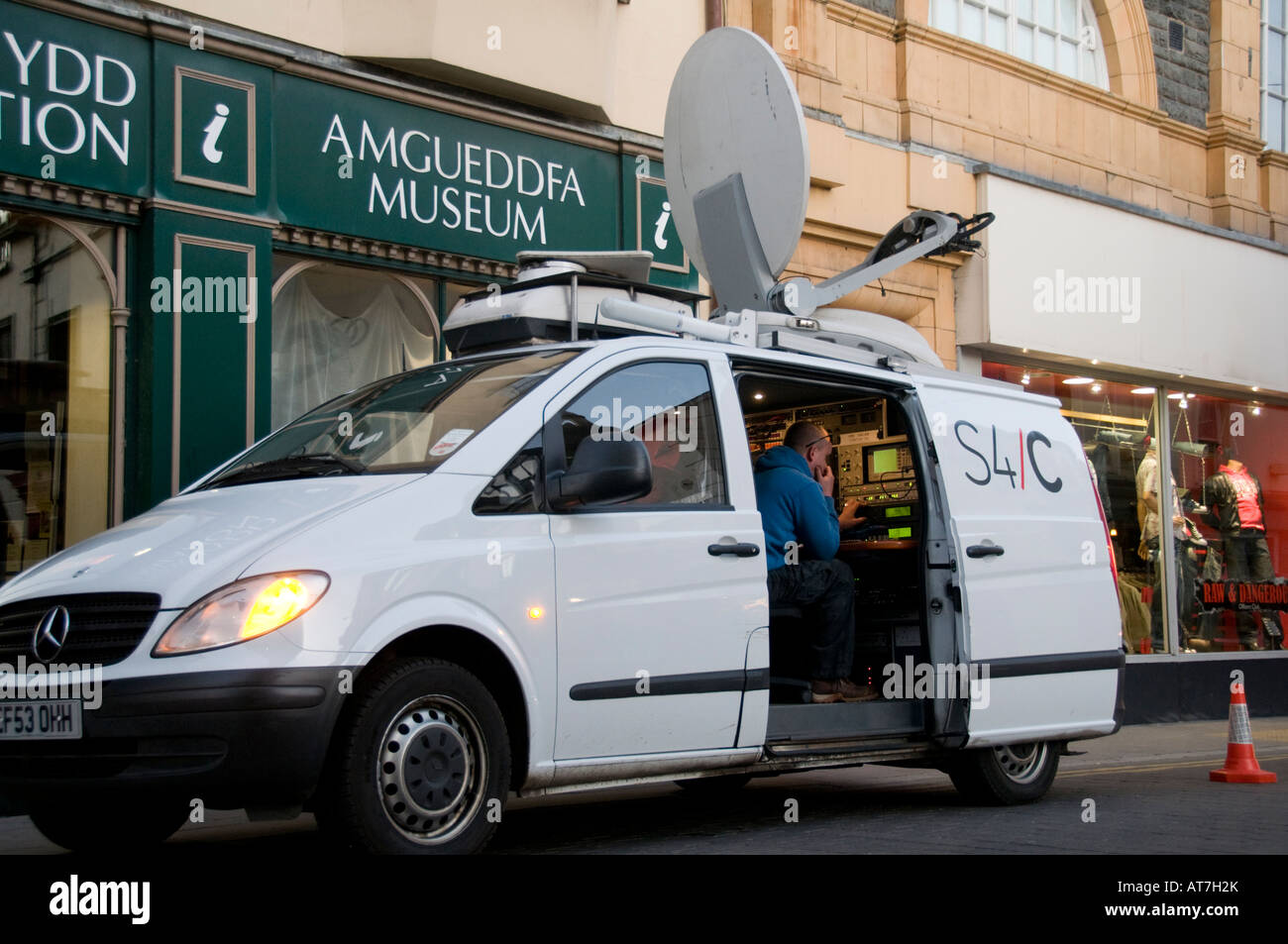 S4C welsh language television mobile transmitter van on Outside ...