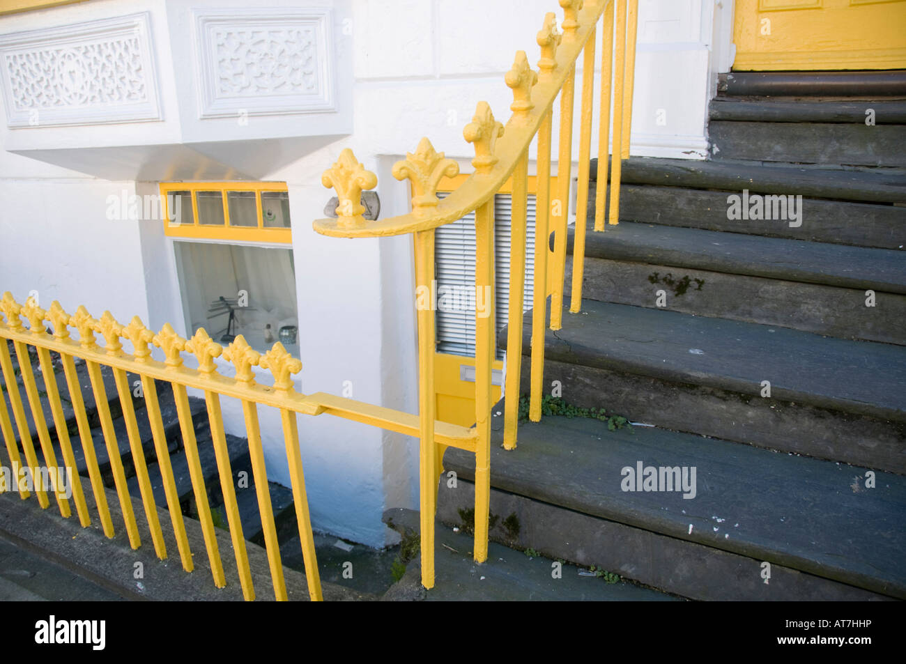 Cast iron railing hi-res stock photography and images - Alamy