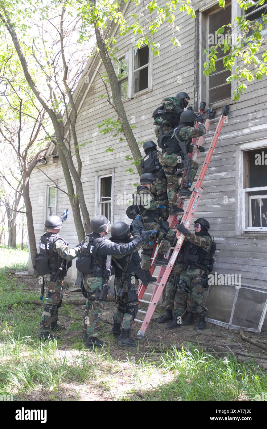 Police SWAT team entering second floor via ladders Nebraska State ...