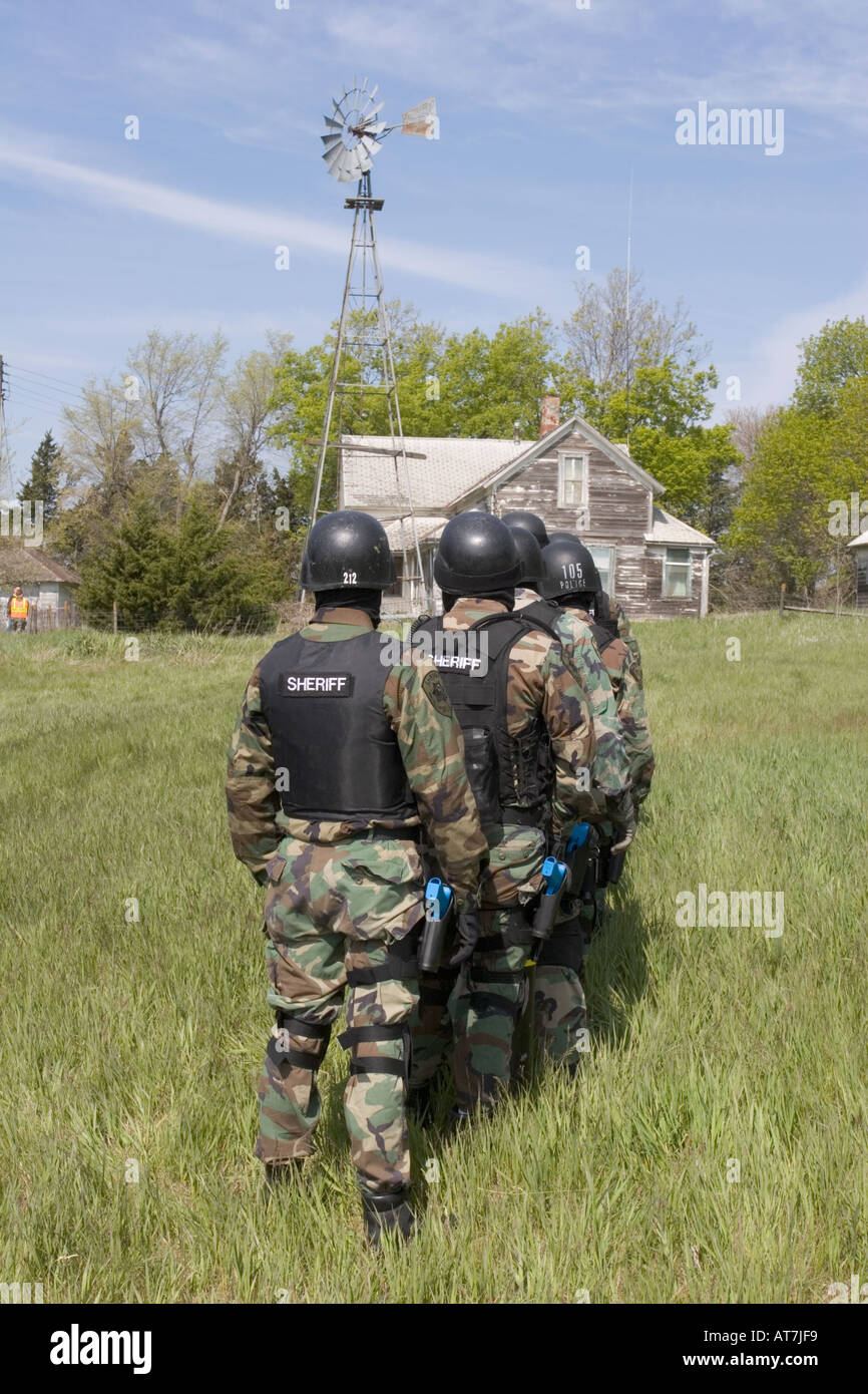 Law enforcement training hi-res stock photography and images - Alamy
