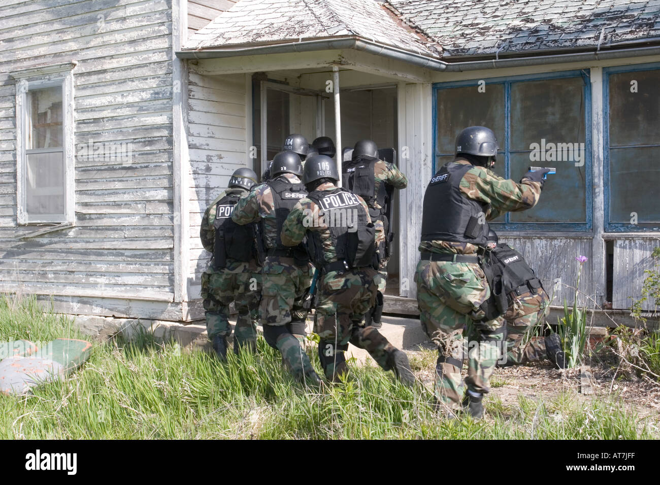 High risk warrants hi-res stock photography and images - Alamy