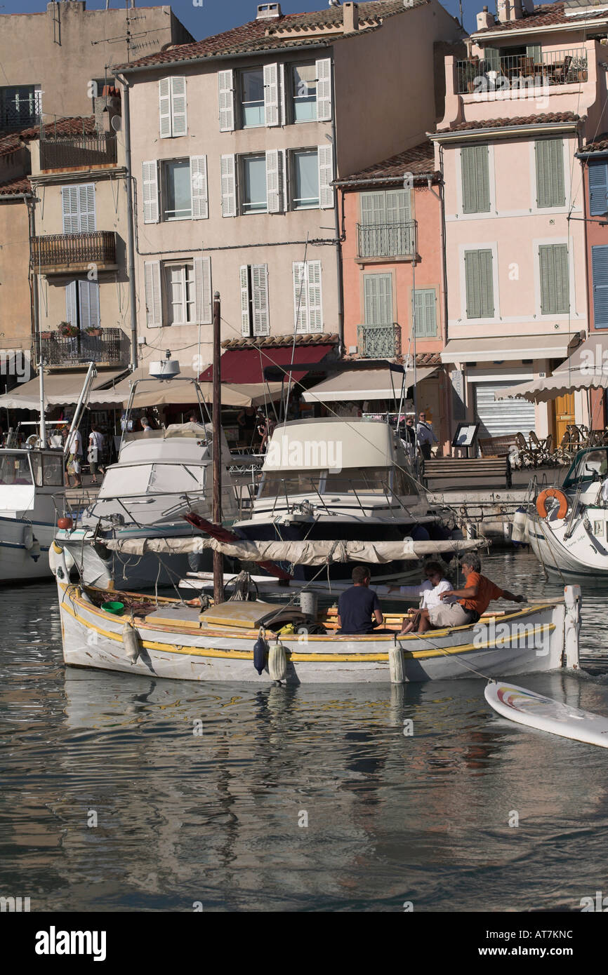 Stock photograph of Cassis harbour and fishing boats Stock Photo - Alamy
