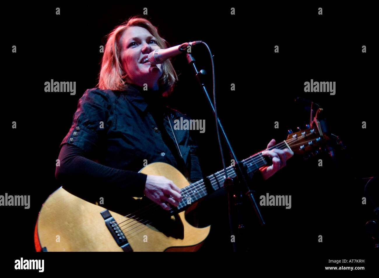 Cerys Matthews former lead singer with Catatonia on stage at ...