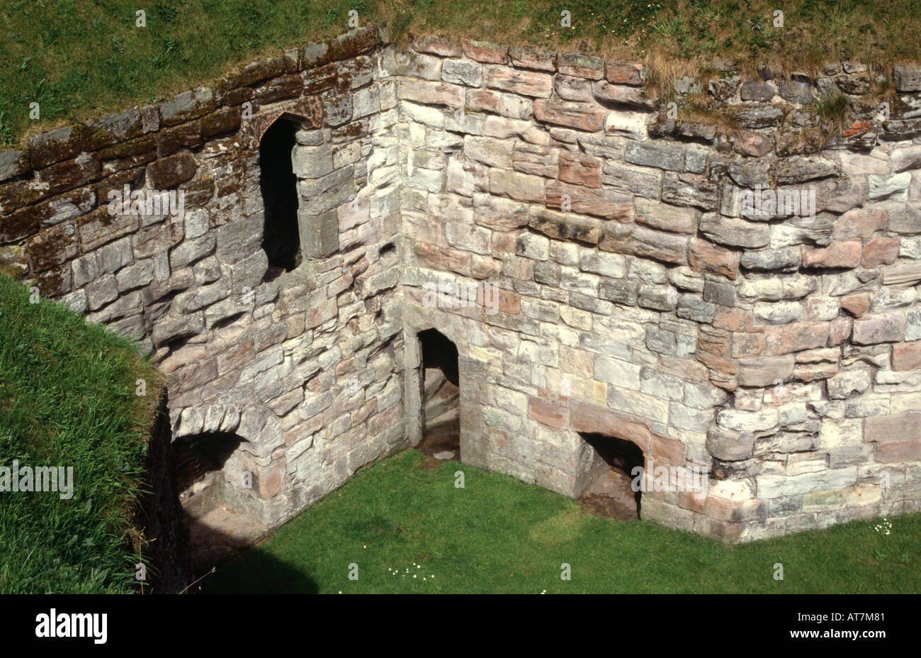 Fortifications within the Elizabethan city rampart walls, Berwick upon ...