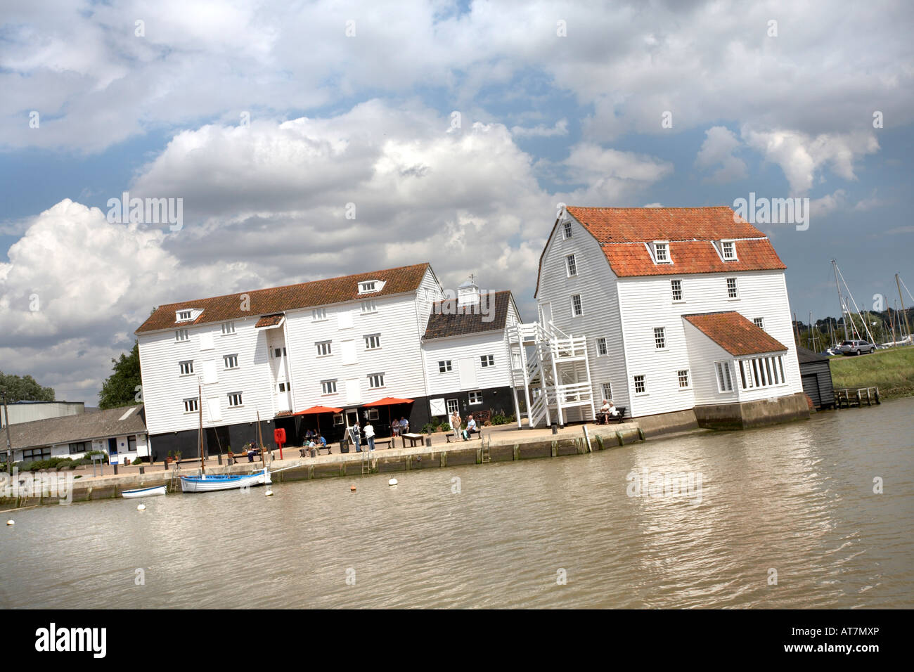 WOODBRIDGE TIDE MILL Stock Photo - Alamy
