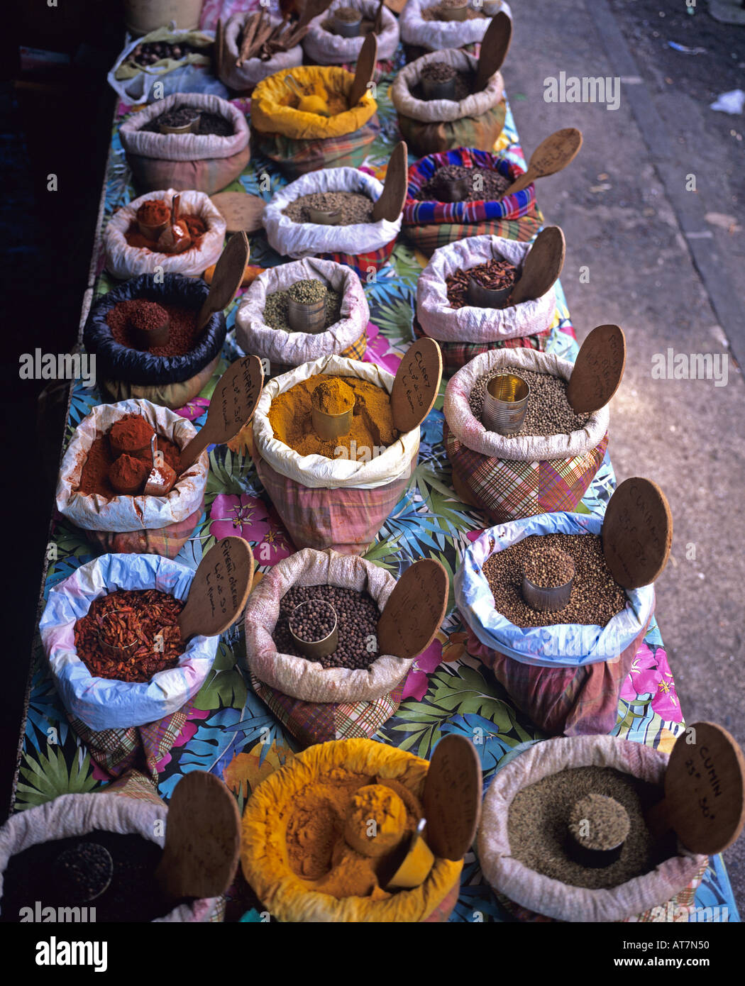 Spices names hi-res stock photography and images - Alamy
