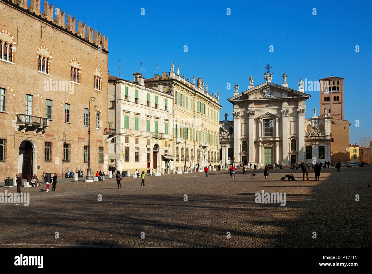 Mantua Piazza Sordello Stock Photo - Alamy