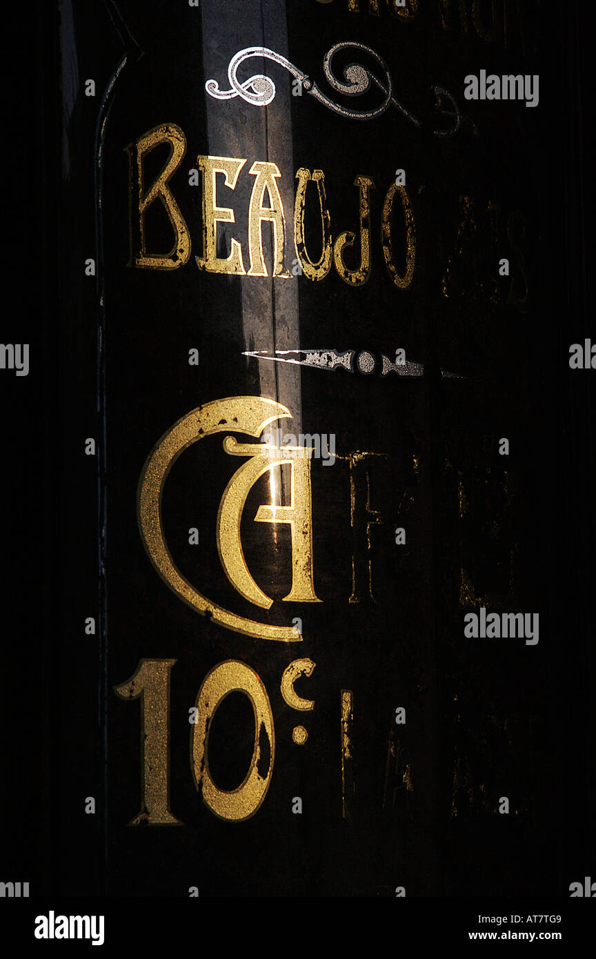 Parisian cafe sign Stock Photo - Alamy