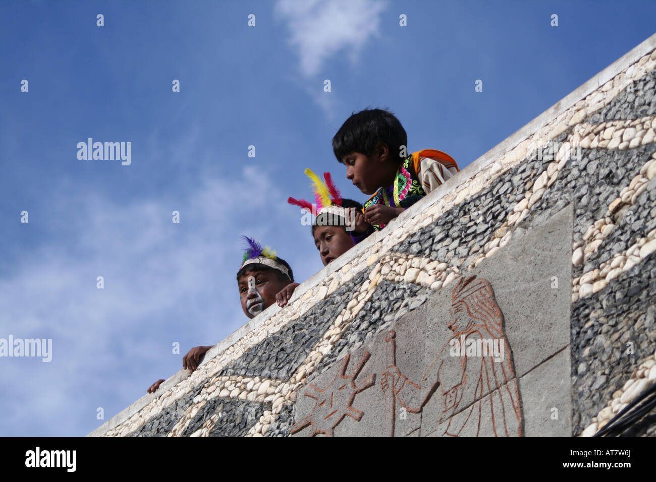 School lake titicaca hi-res stock photography and images - Alamy