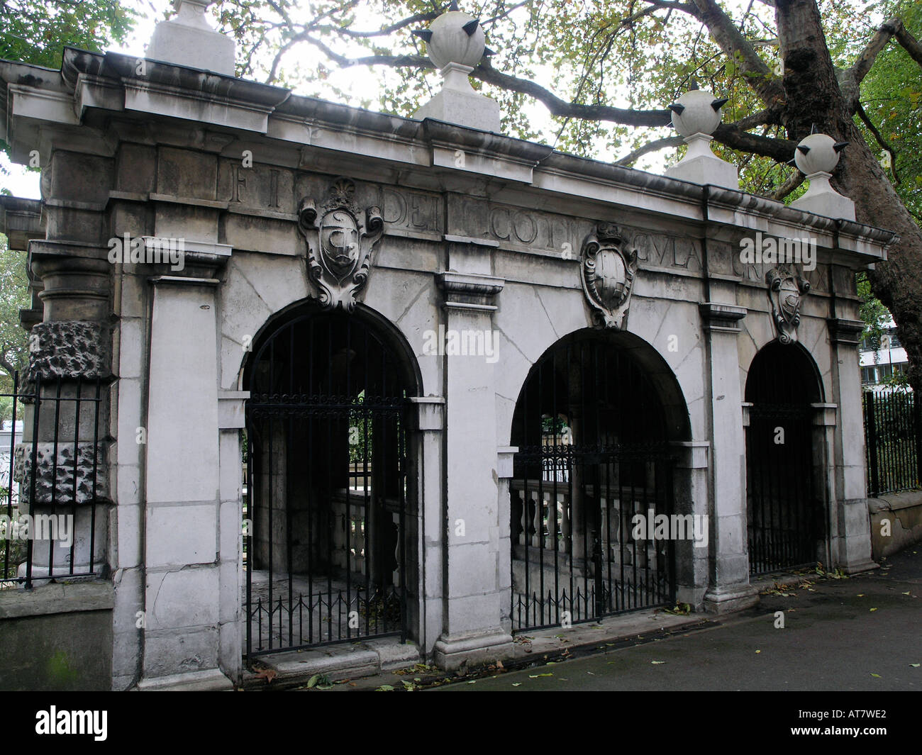 Built in 1626 York Watergate served as the exit onto the Thames from ...