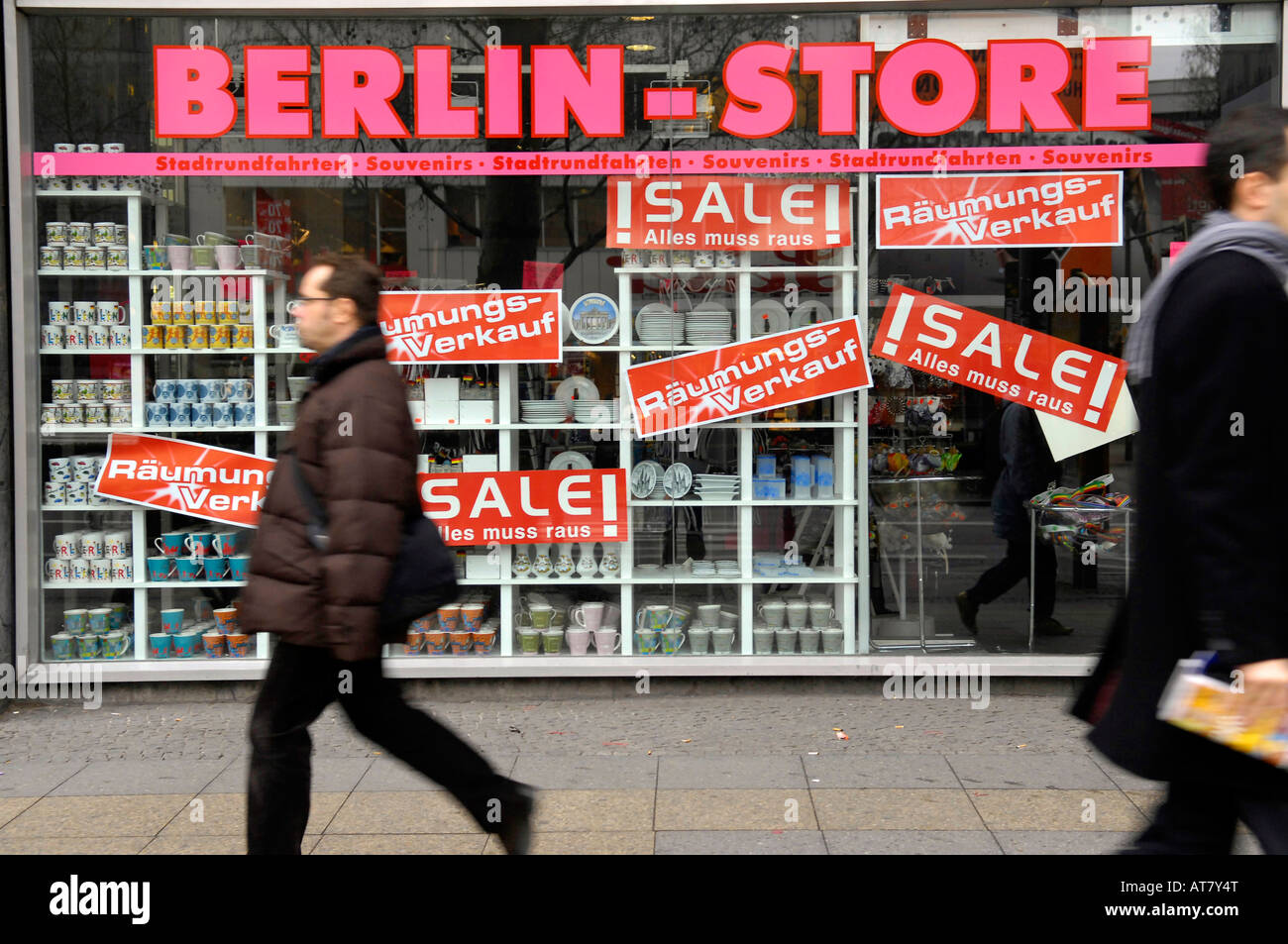 berlin store souvenirs gifts travel tourism germany ku-damm pink street ...
