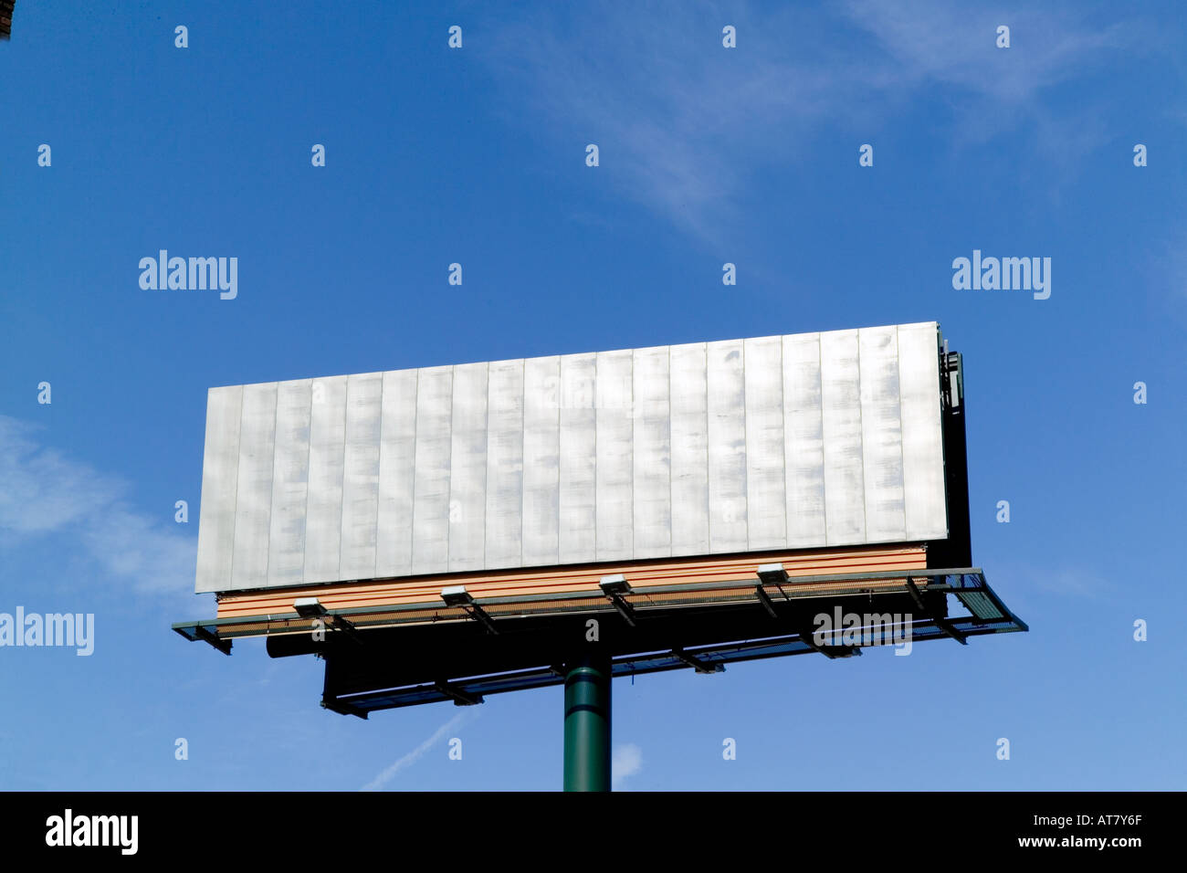 Outdoor billboard sky hi-res stock photography and images - Alamy