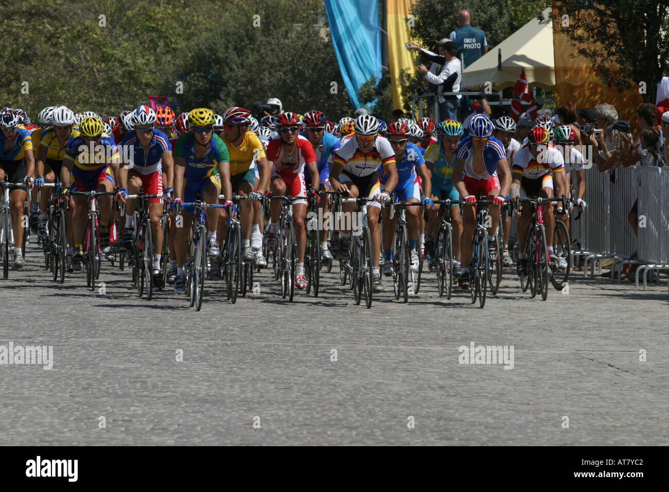 Cycling athens olympic games 2004 hi-res stock photography and images ...