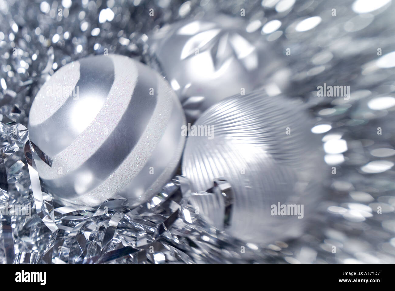 Silver ornaments hi-res stock photography and images - Alamy