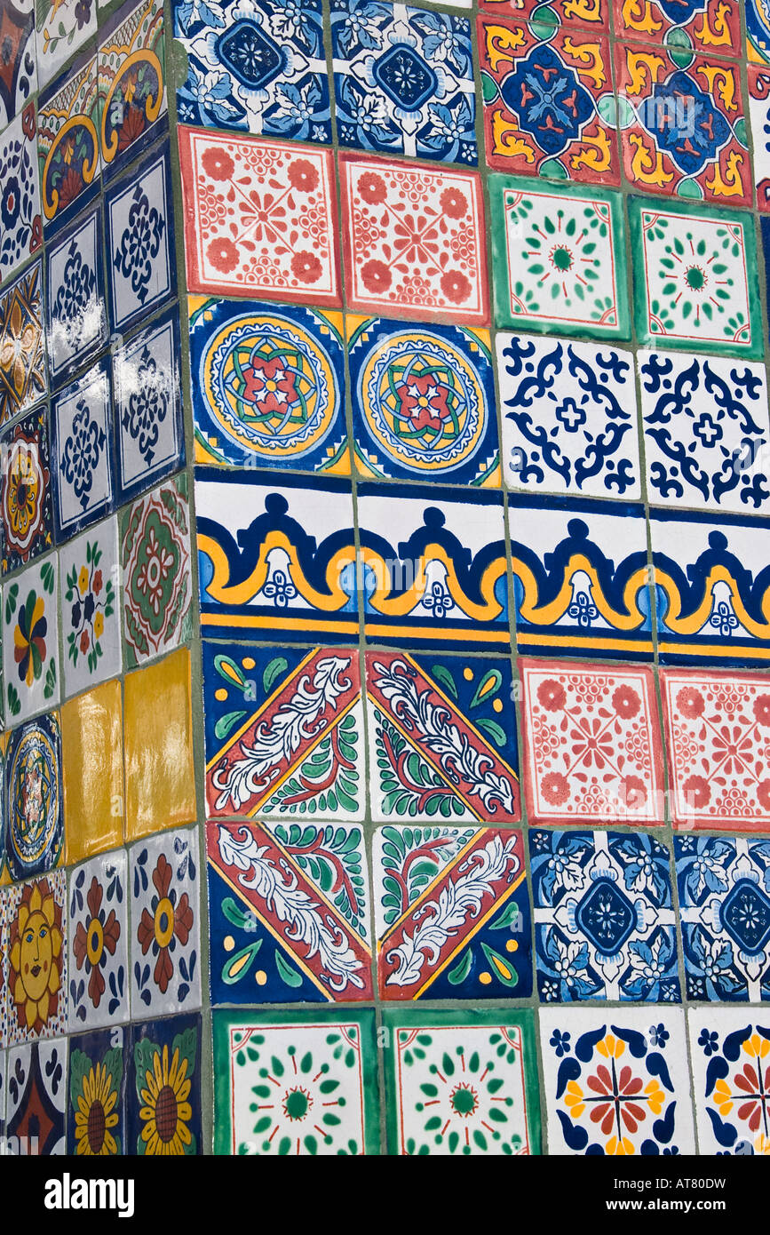 Talavera tiles hi-res stock photography and images - Alamy