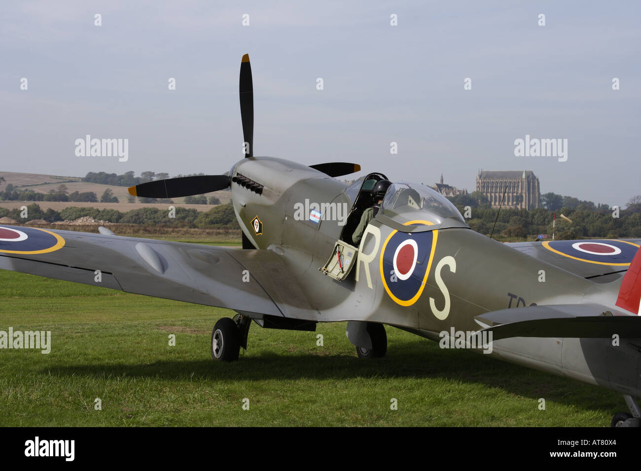 Front of spitfire hi-res stock photography and images - Alamy